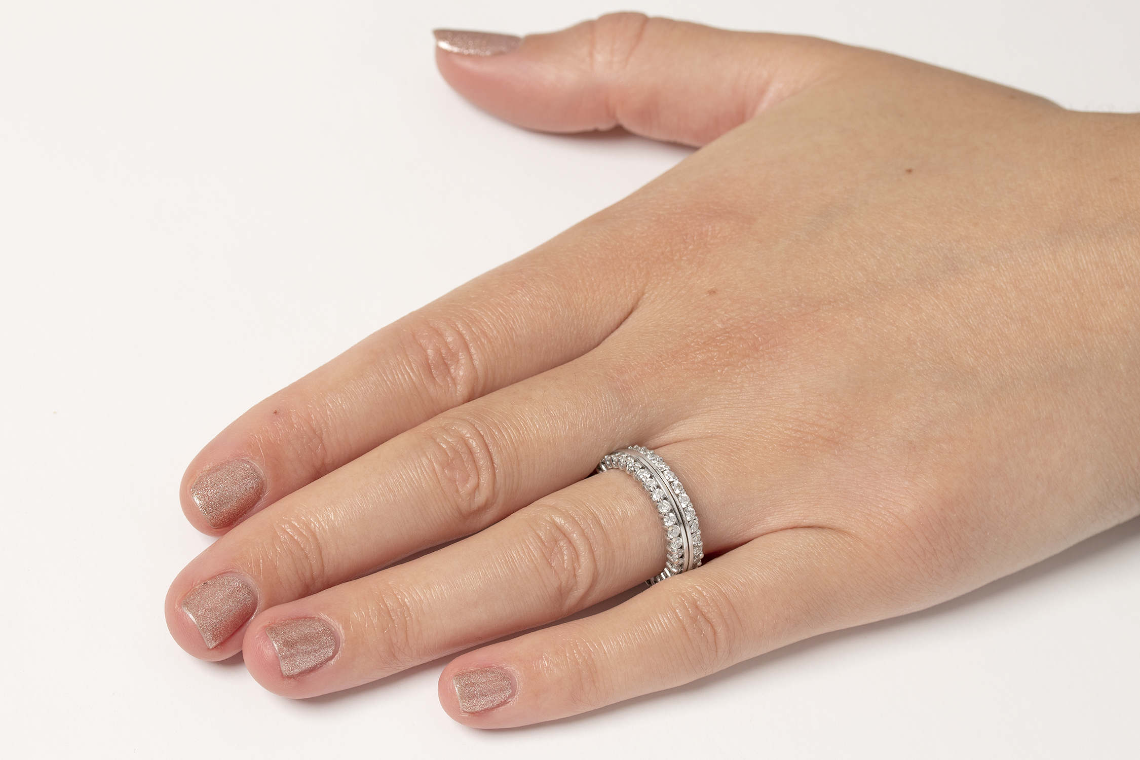 Contemporary 1.86ct Convertible Diamond Eternity Ring | Farringdons