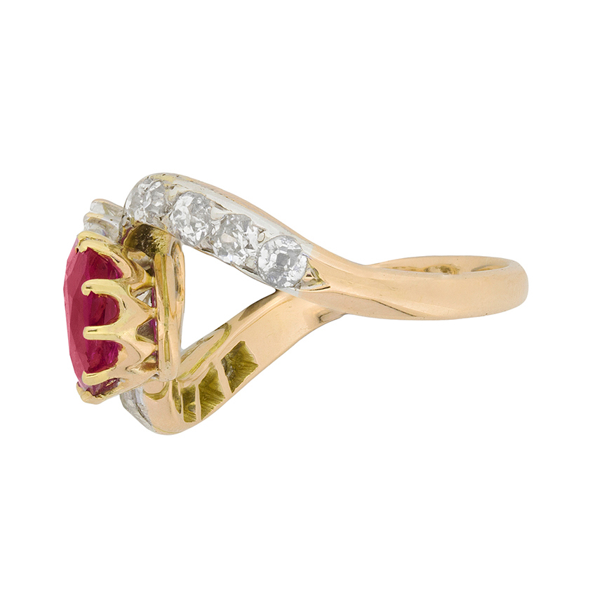 Late Victorian Diamond and Ruby Twist Ring, c.1900s | Farringdons
